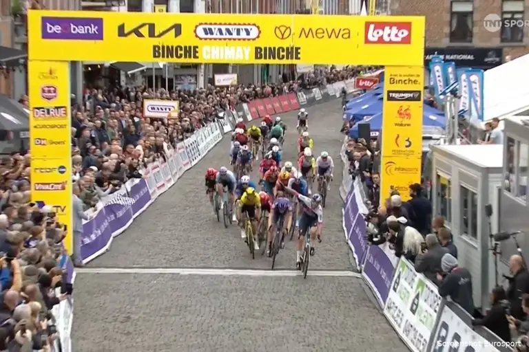 Jordi Meeus zegeviert in Binche-Chimay-Binche voor Nils Eekhoff, eerste ...