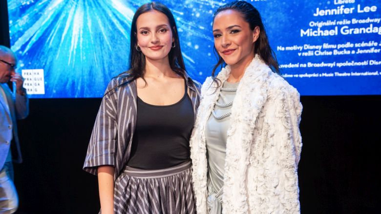 Eva Burešová a Ines Ben Ahmed v Ledovém království