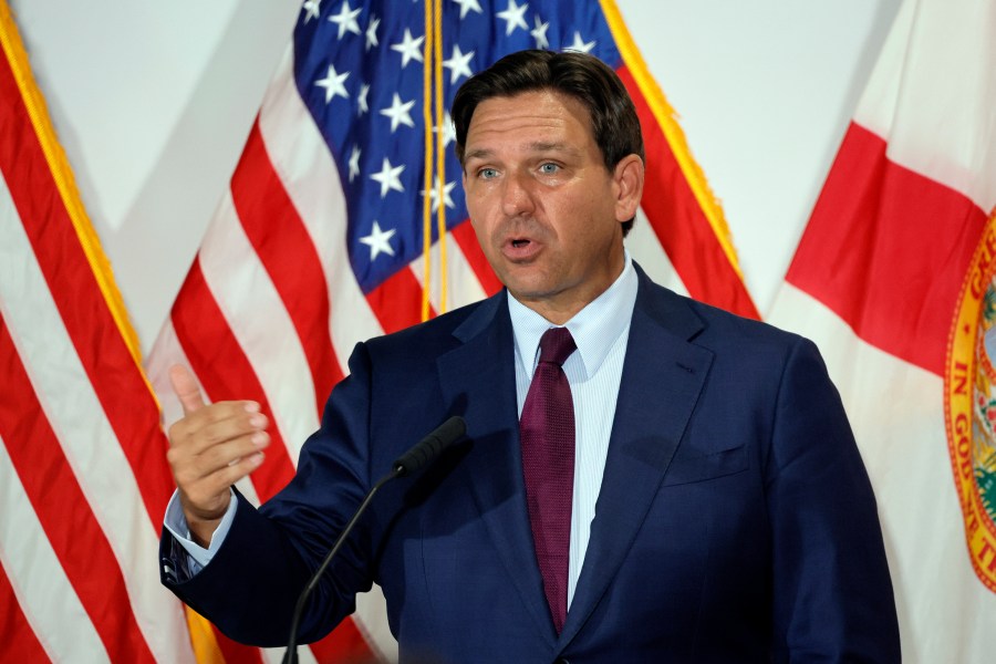 Gov. DeSantis announces pay increase for law enforcement and bonus ...