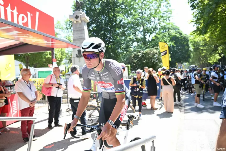 Back from vacation, Mathieu van der Poel shares update: "Chances are ...