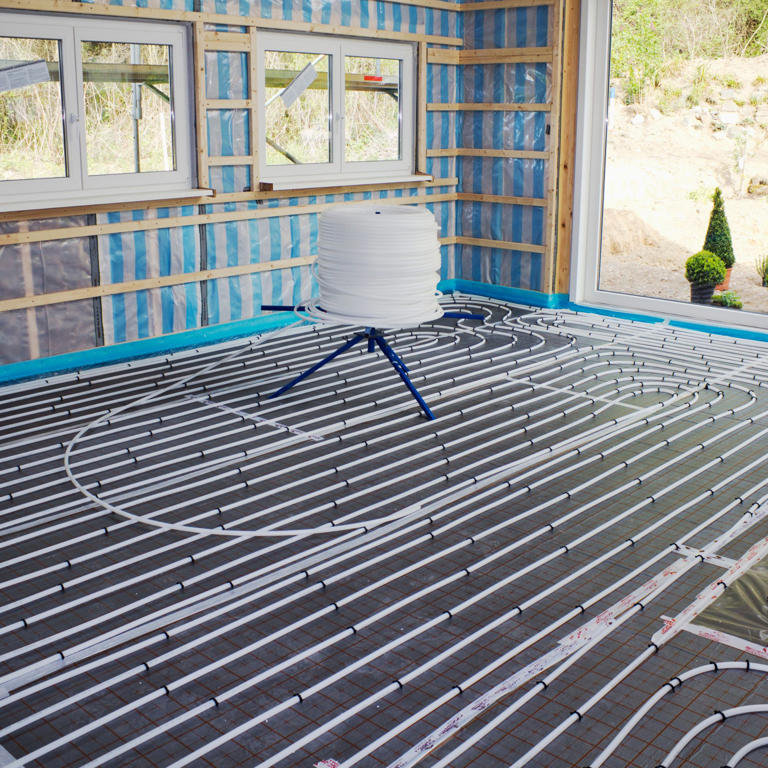 How to tell if underfloor heating is a good idea in your home — experts ...