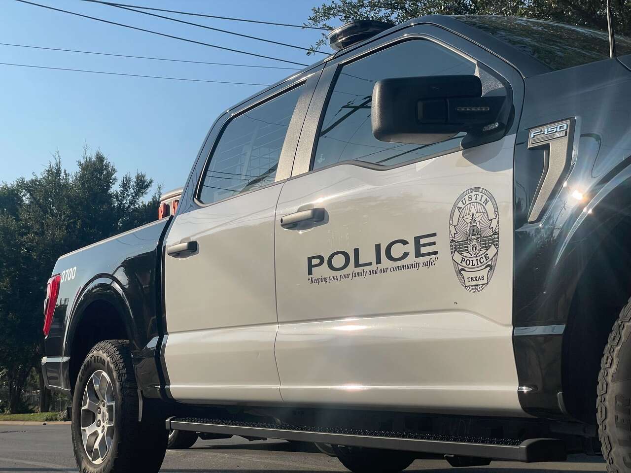 Fatal crash shuts down highway near Austin airport, officials say