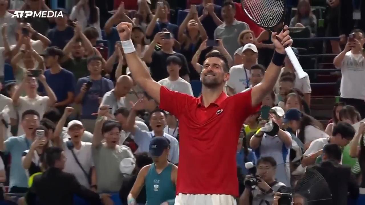 Djokovic beats Munar battling Shanghai's tough conditions