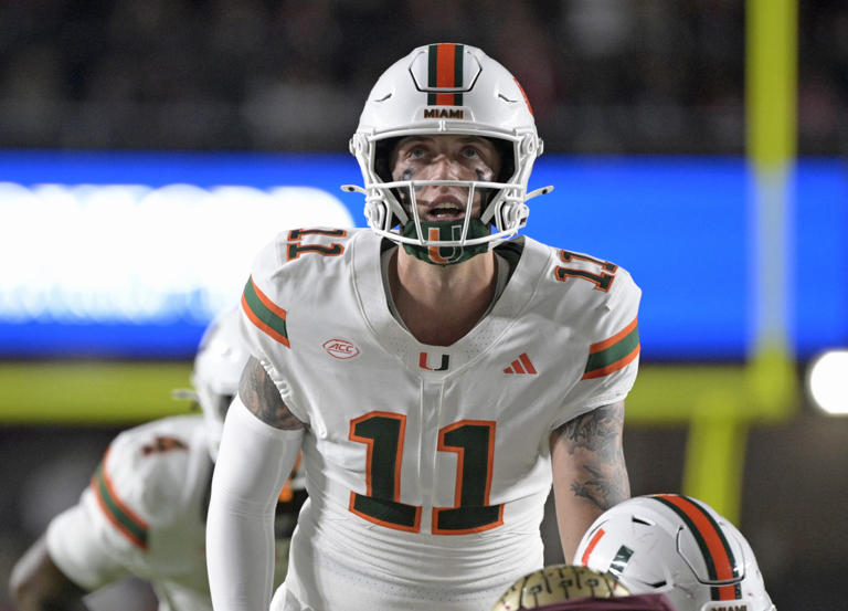 Urban Meyer puts Miami QB Carson Beck on notice