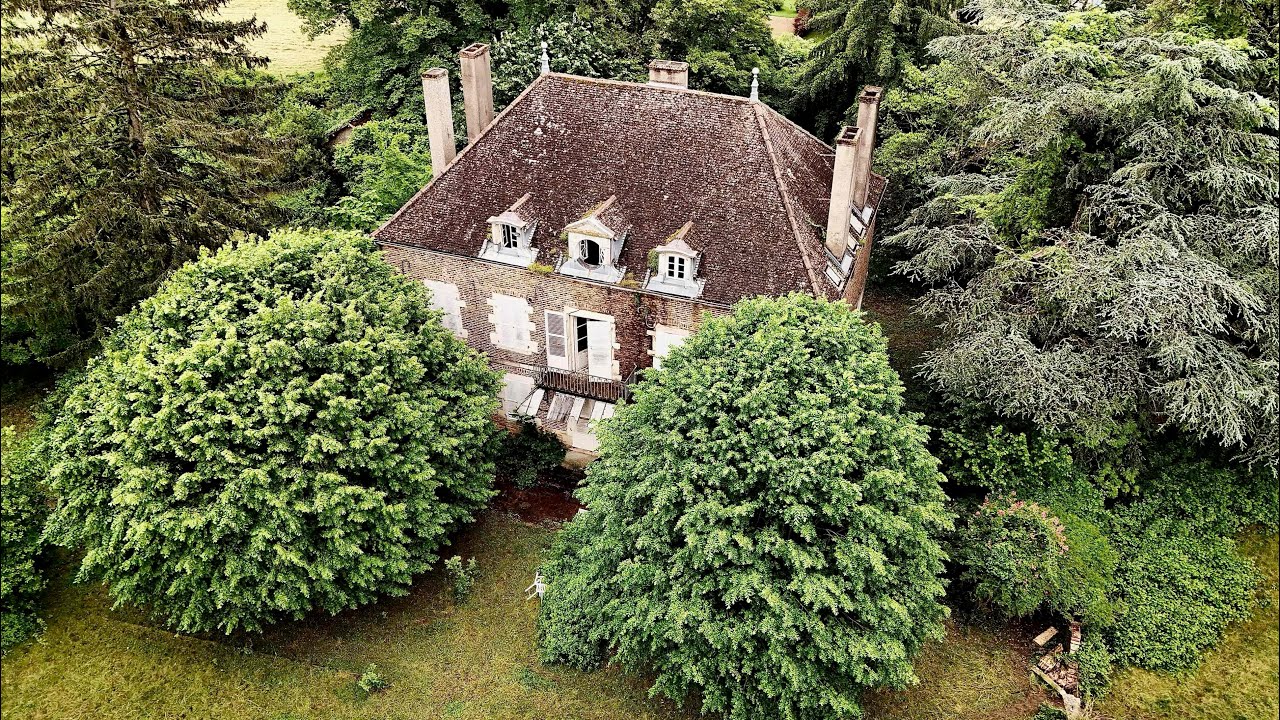 Abandoned abduction mansion — millionaire vanishes leaving everything ...