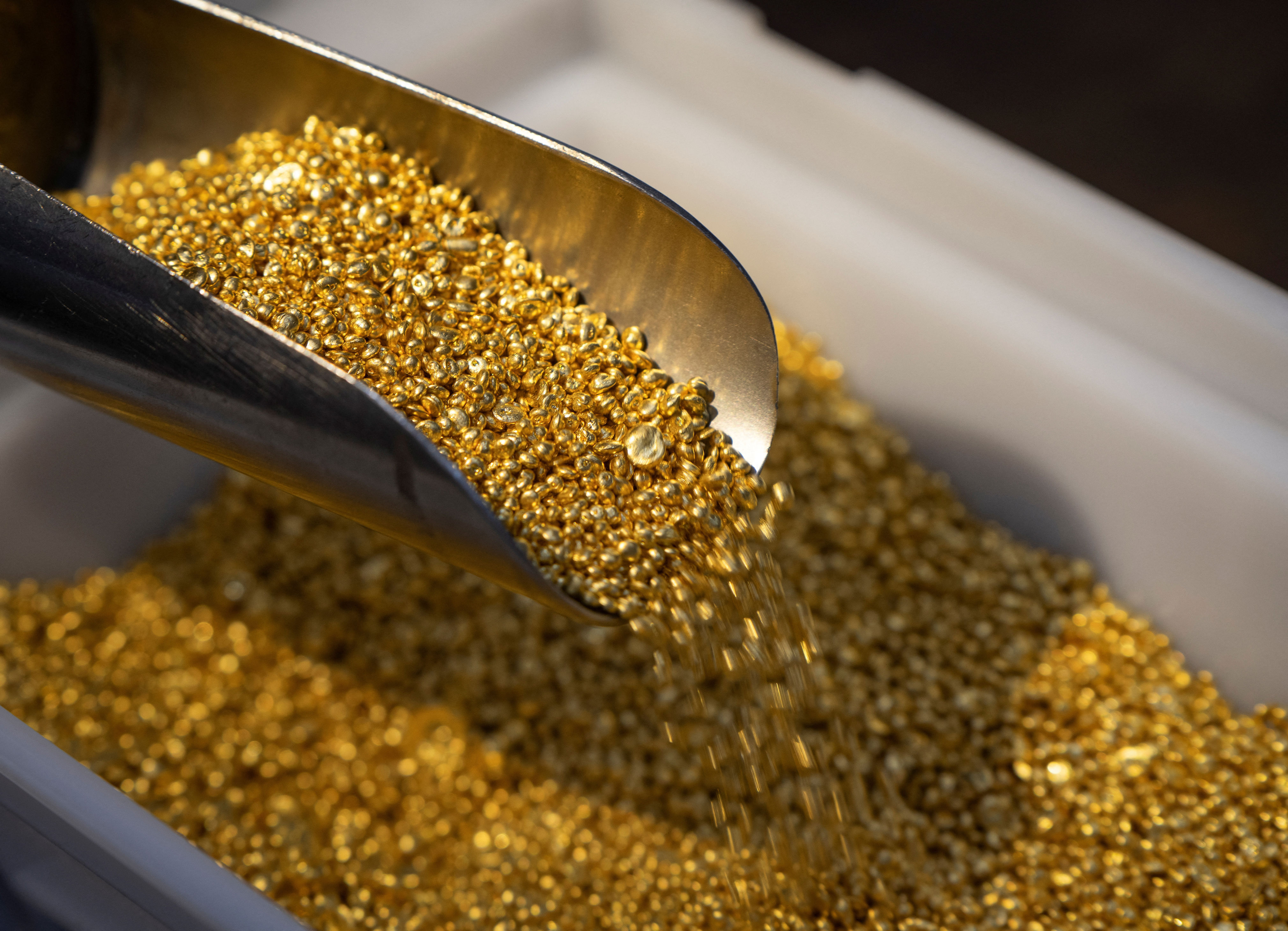 Gold stocks: RBC picks winners as metal hits US$4,000 for first time