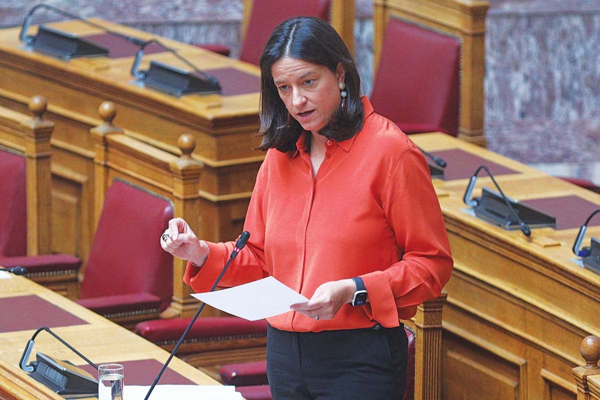 Η Κεραμέως και το νέο αντιεργατικό νομοσχέδιο-τερατούργημα