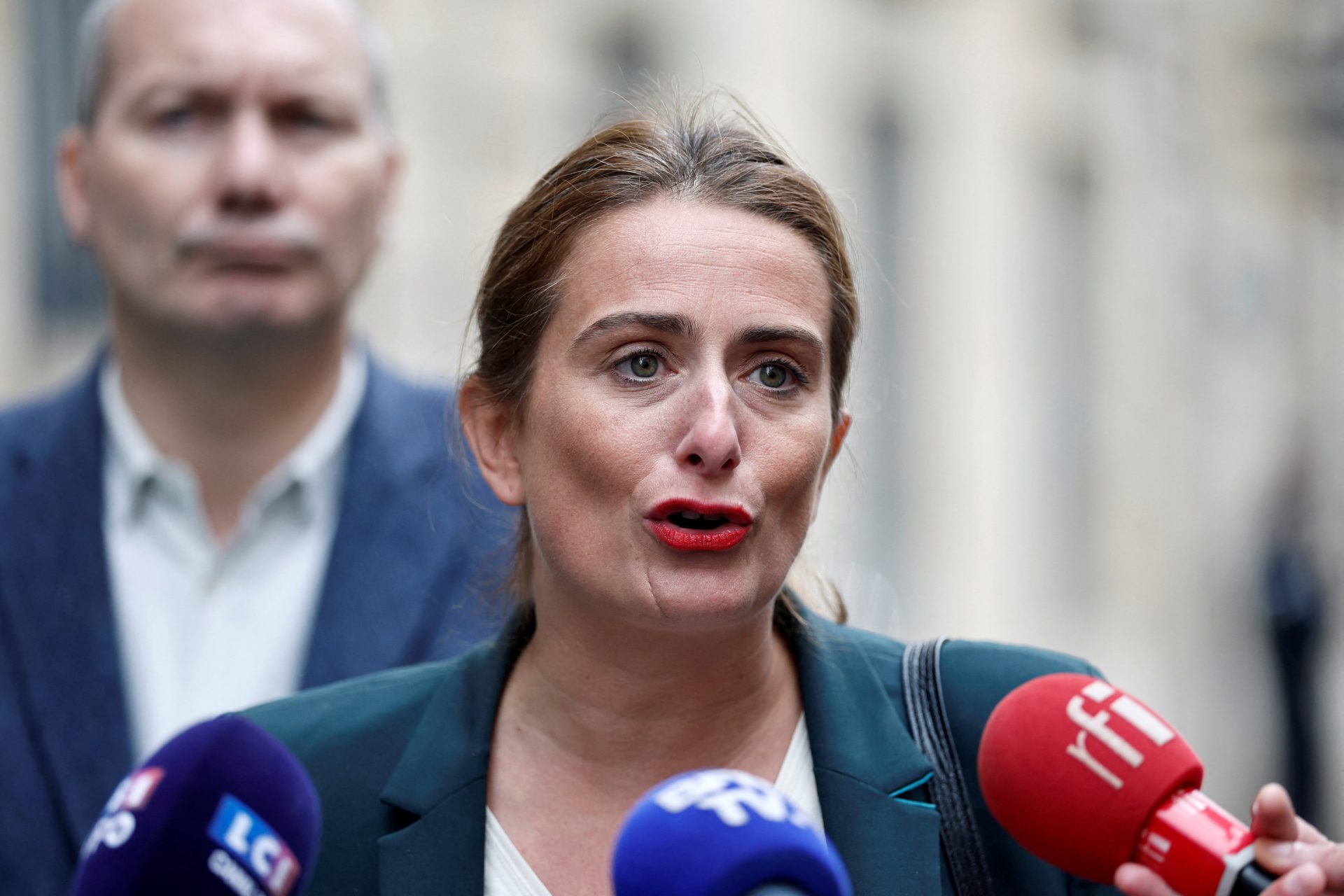 Γαλλία: Σοσιαλιστές, Κομμουνιστές και Οικολόγοι ζητούν πρωθυπουργό από ...