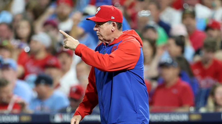 Baffling bunt just told Phillies fans everything they need to know ...