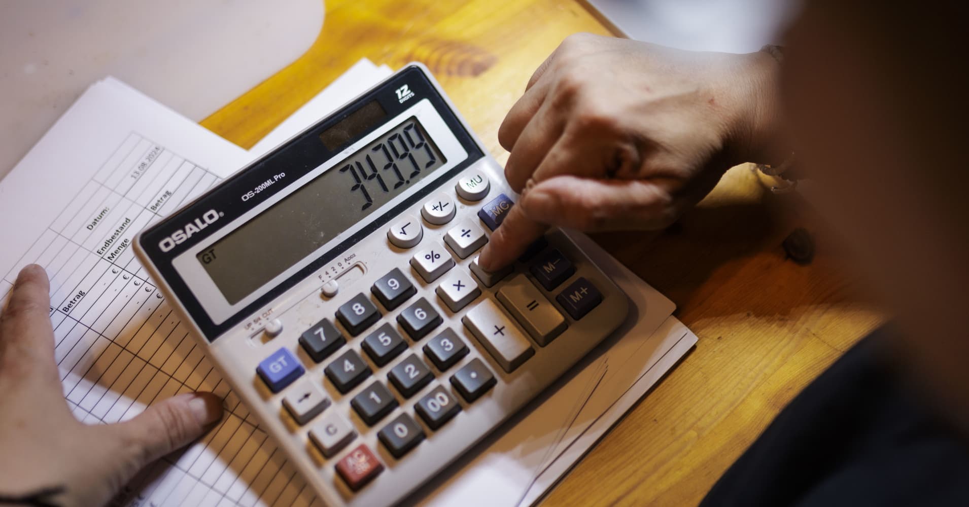 Pretax vs. Roth 401(k) contributions: This lesser-known calculation ...