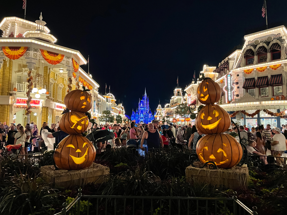14 American Towns with the Best Halloween Celebrations