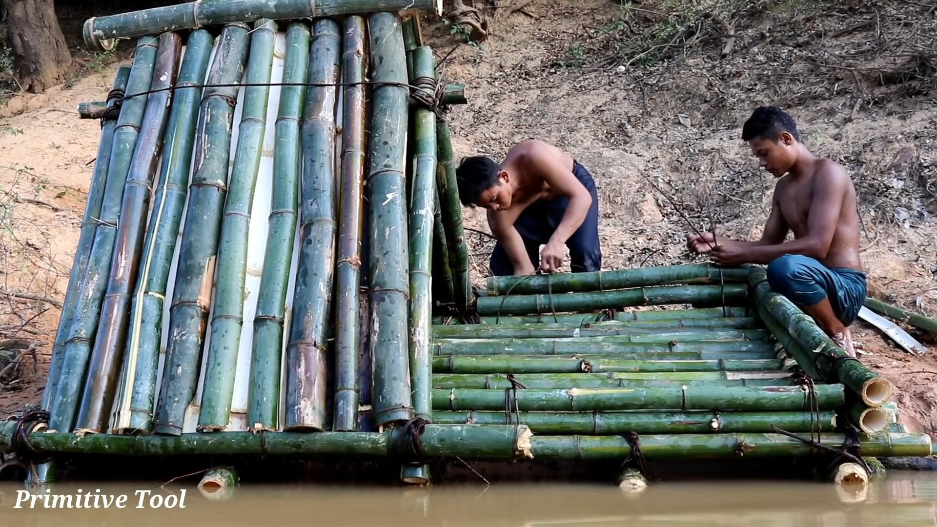 Building a 100% bamboo boat by hand