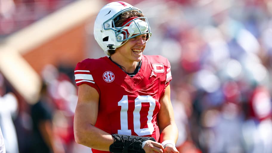 Brent Venables fueling John Mateer injury mystery ahead of Red River ...