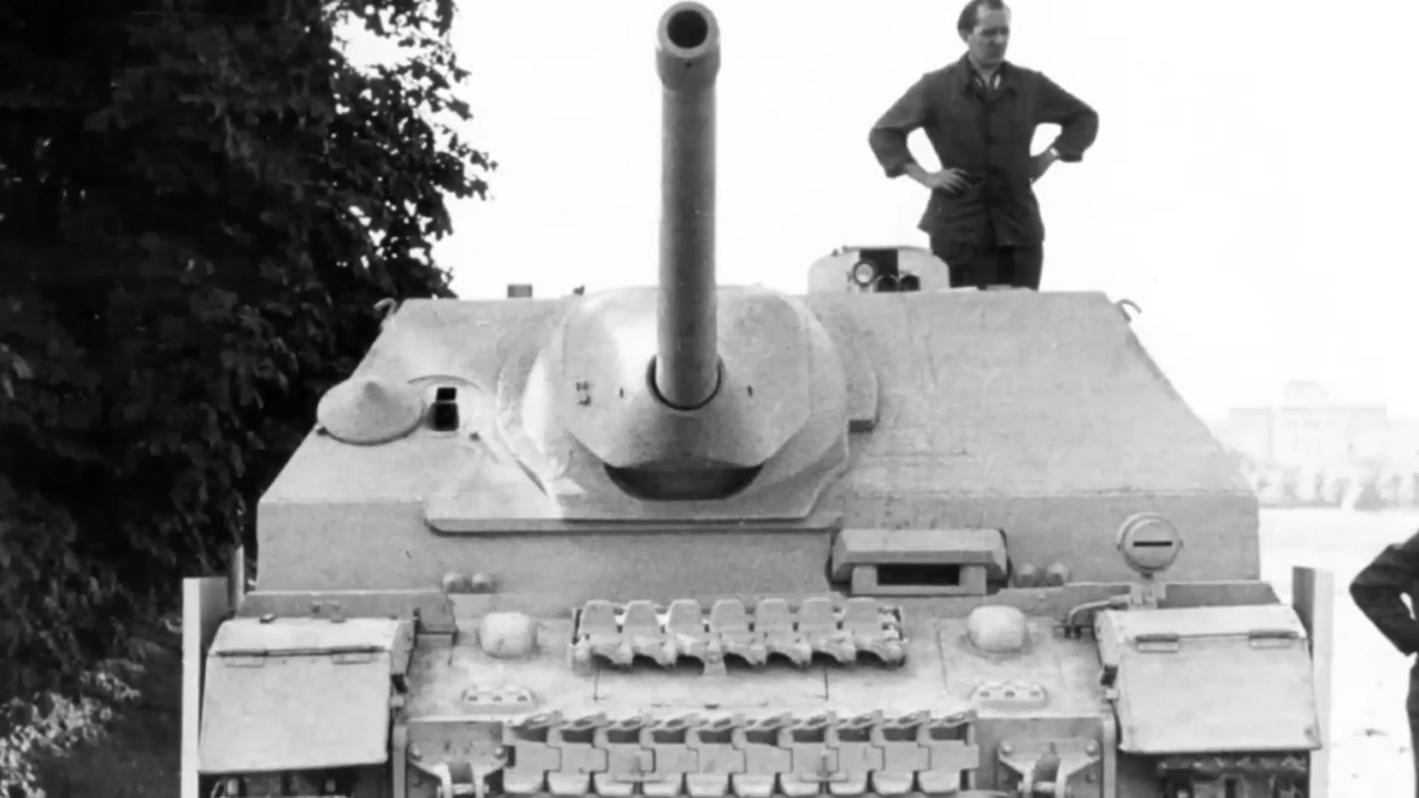 Steel Baptism: Hitlerjugend’s First Deadly Clash with Allied Tanks