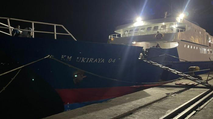 Cuaca Buruk,KSOP Ternate Tunda Keberangkatan 2 Kapal Tujuan Manado dan Morotai