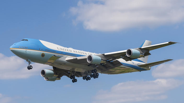 How Many Engines Does Air Force One Have And Who Makes Them?