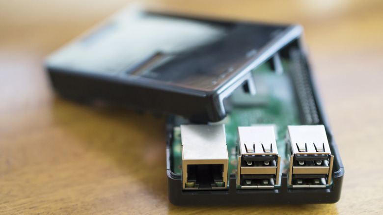 10 Best Raspberry Pi Projects To Check Out In 2025