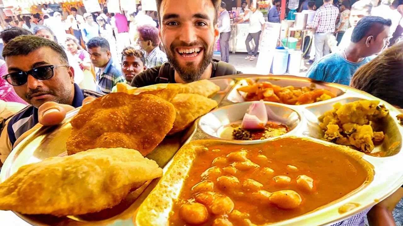Surviving 24 hours eating only $1 of Indian street food