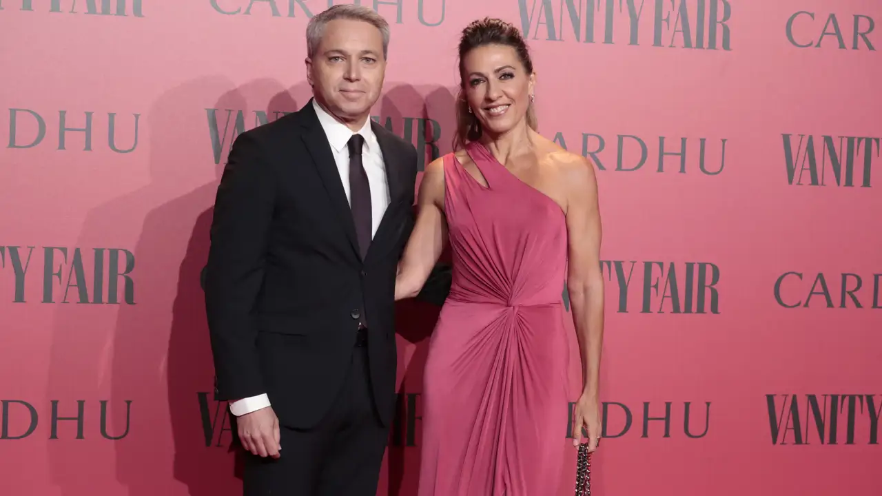 La preciosa historia de amor de Vicente Vallés y Ángeles Blanco surgida en un plató de televisión