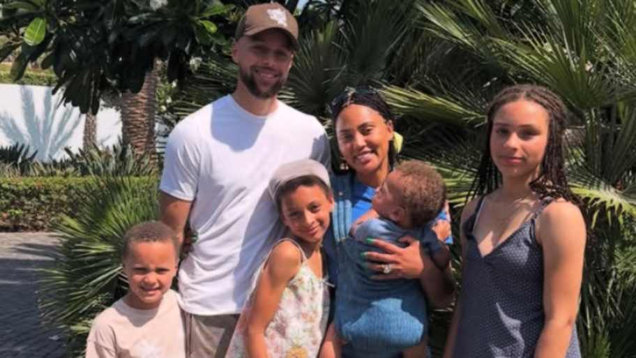 Stephen Curry’s wife Ayesha turns heads in non-Warriors basketball jersey