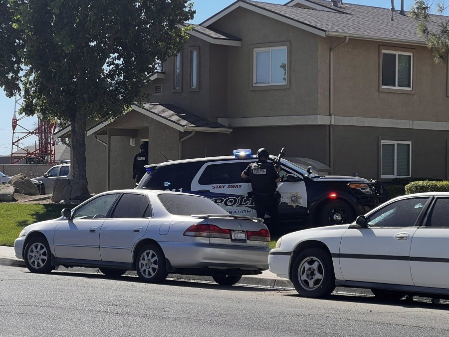 Hours-long standoff at Firebaugh apartments ends in arrest