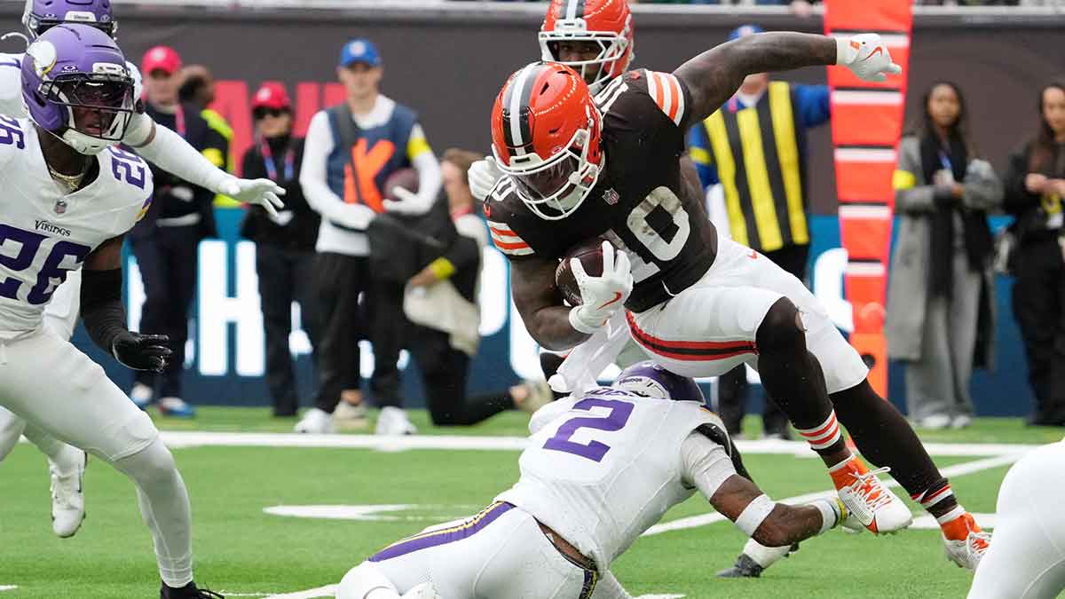 Browns RB Quinshon Judkins gets eye-opening claim from Steelers’ Mike ...