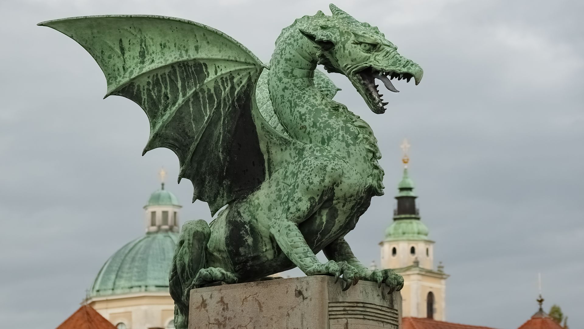 10 Phenomenal Mythical Creatures & 10 That Are Just Plain Weird