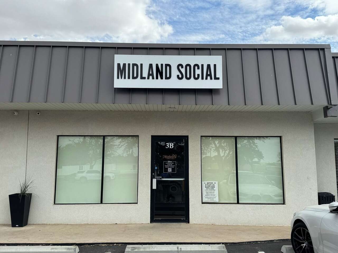 Special event center seeking establishment in Imperial Shopping Center