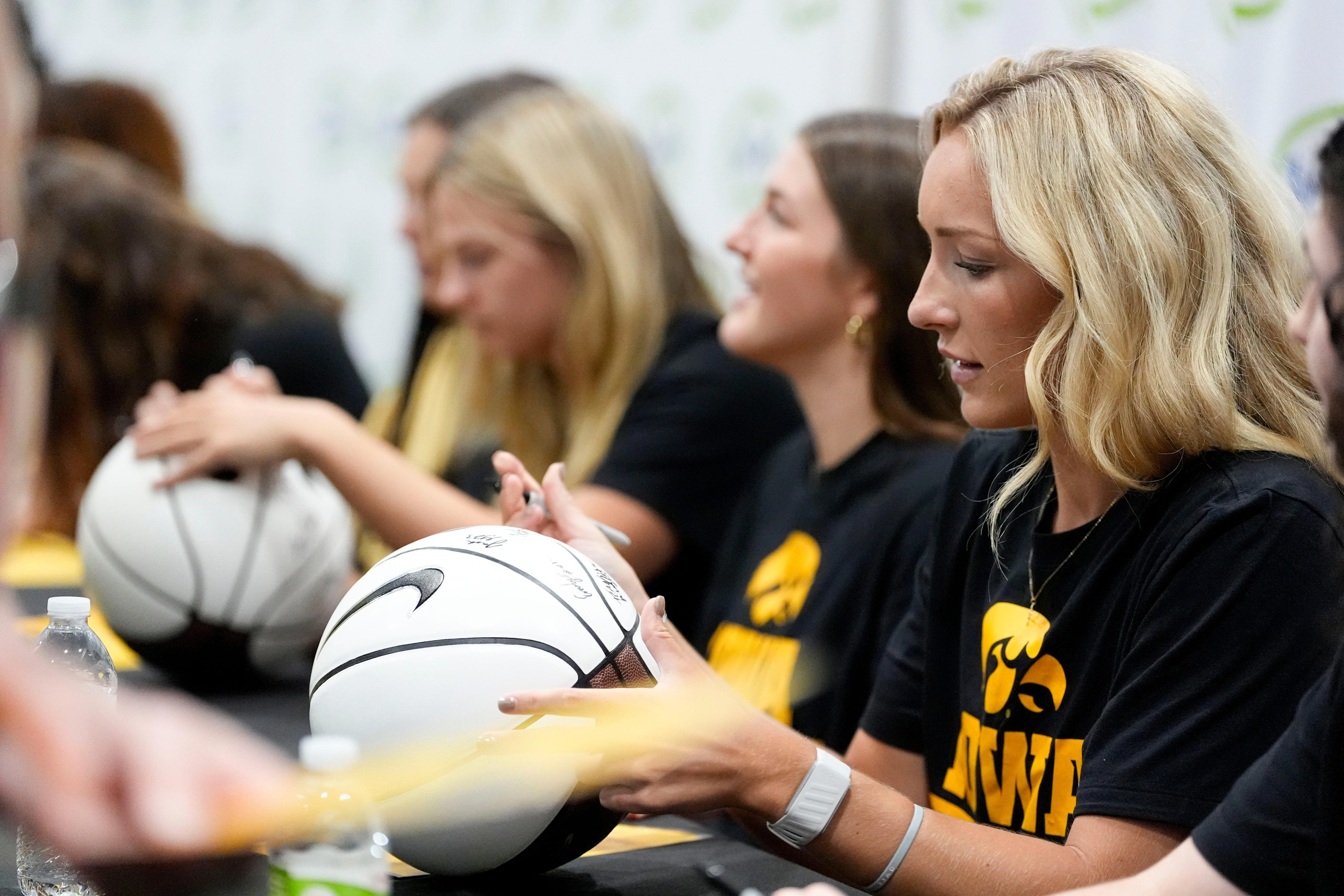 Iowa women's basketball tipoff times, TV schedule unveiled for 2025-26