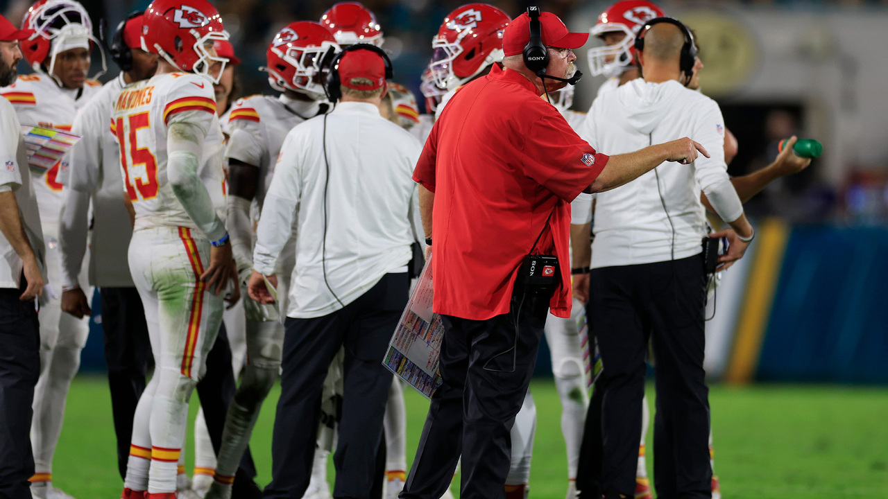 Penalties Bite the Chiefs on Monday Night