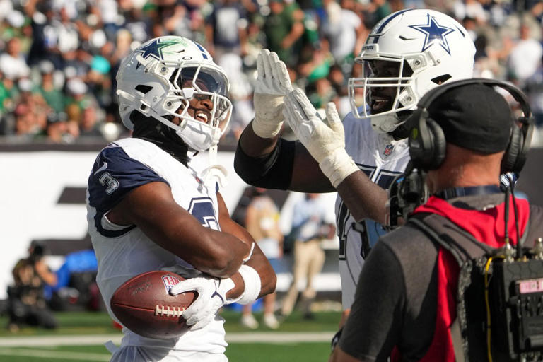 Jerry Jones gives baffling explanation on why he flipped off Jets fans ...