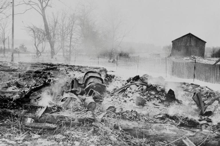 Inside Ed Gein's house - skin suit, skull bowls, torso corset and human ...