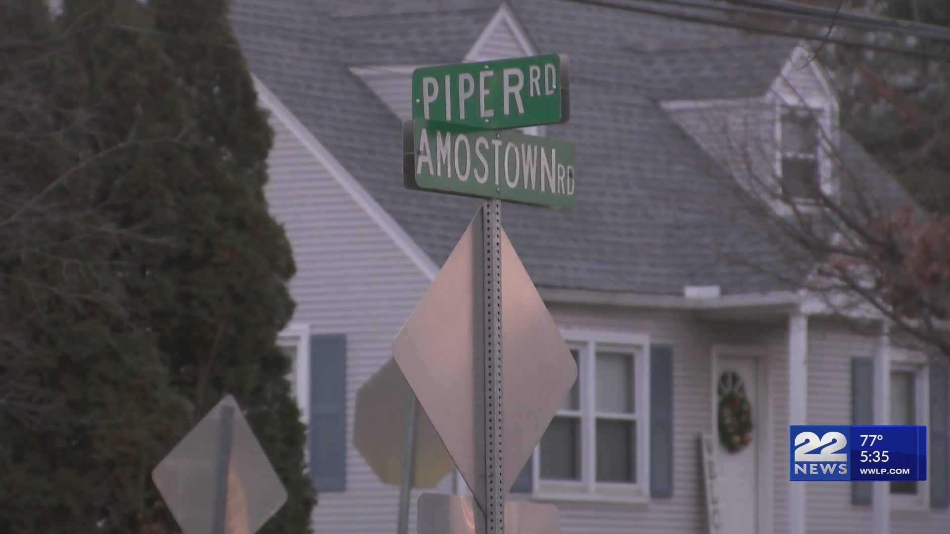 Study: Nearly 25% of Massachusetts drivers run red lights at pedestrian ...