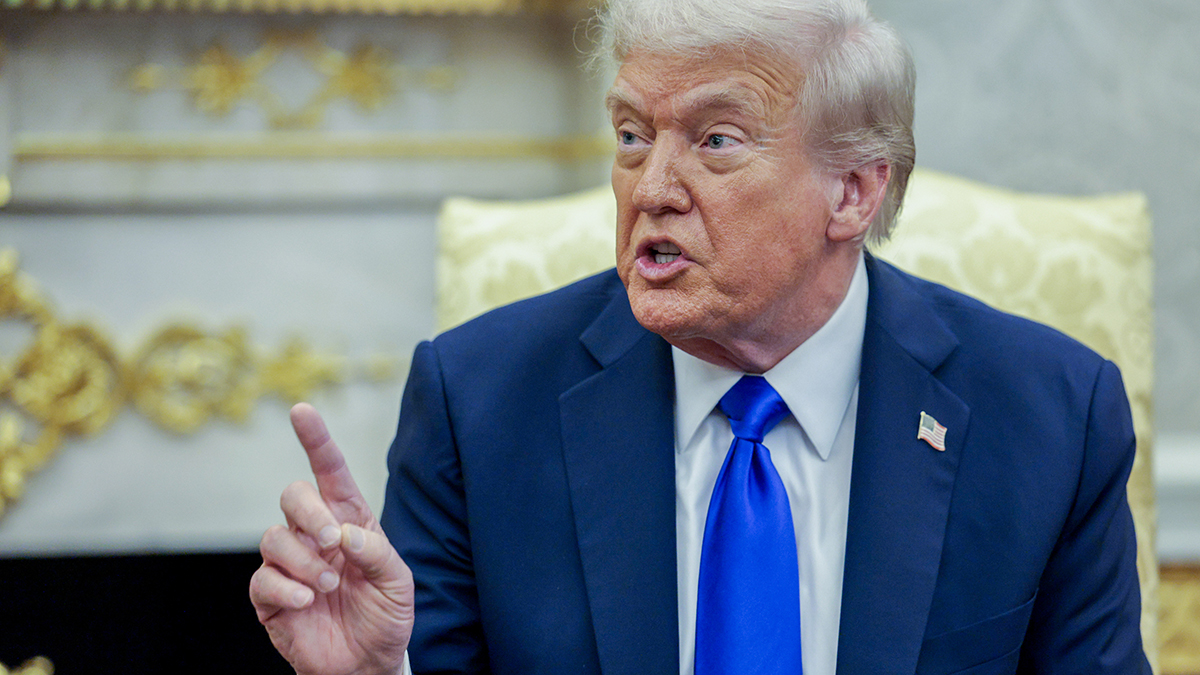 Sinkhole opens on Venice street after water main break