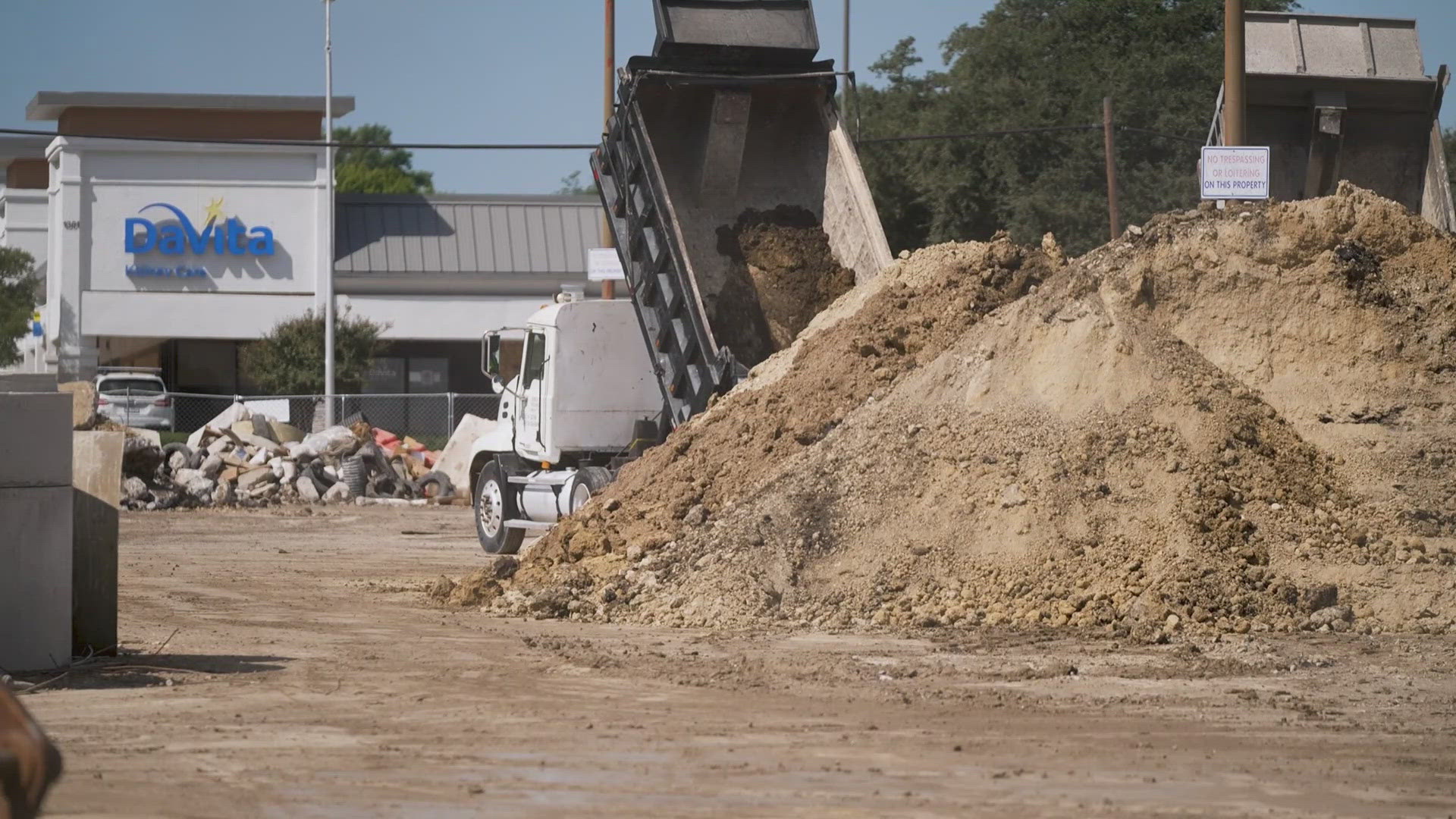 Plano residents endure construction woes near pipeline project