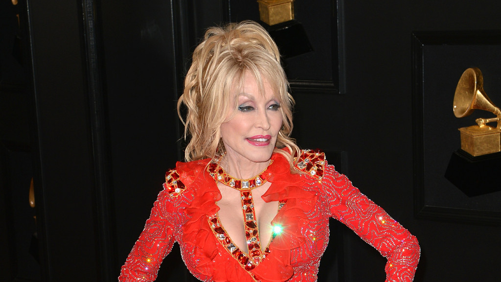 Freida Parton asks for prayers amid sister Dolly's health woes