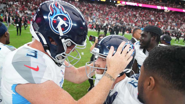 Pro Beavs: Johnny Hekker Posts Season-Best Average in Wacky Titans Win