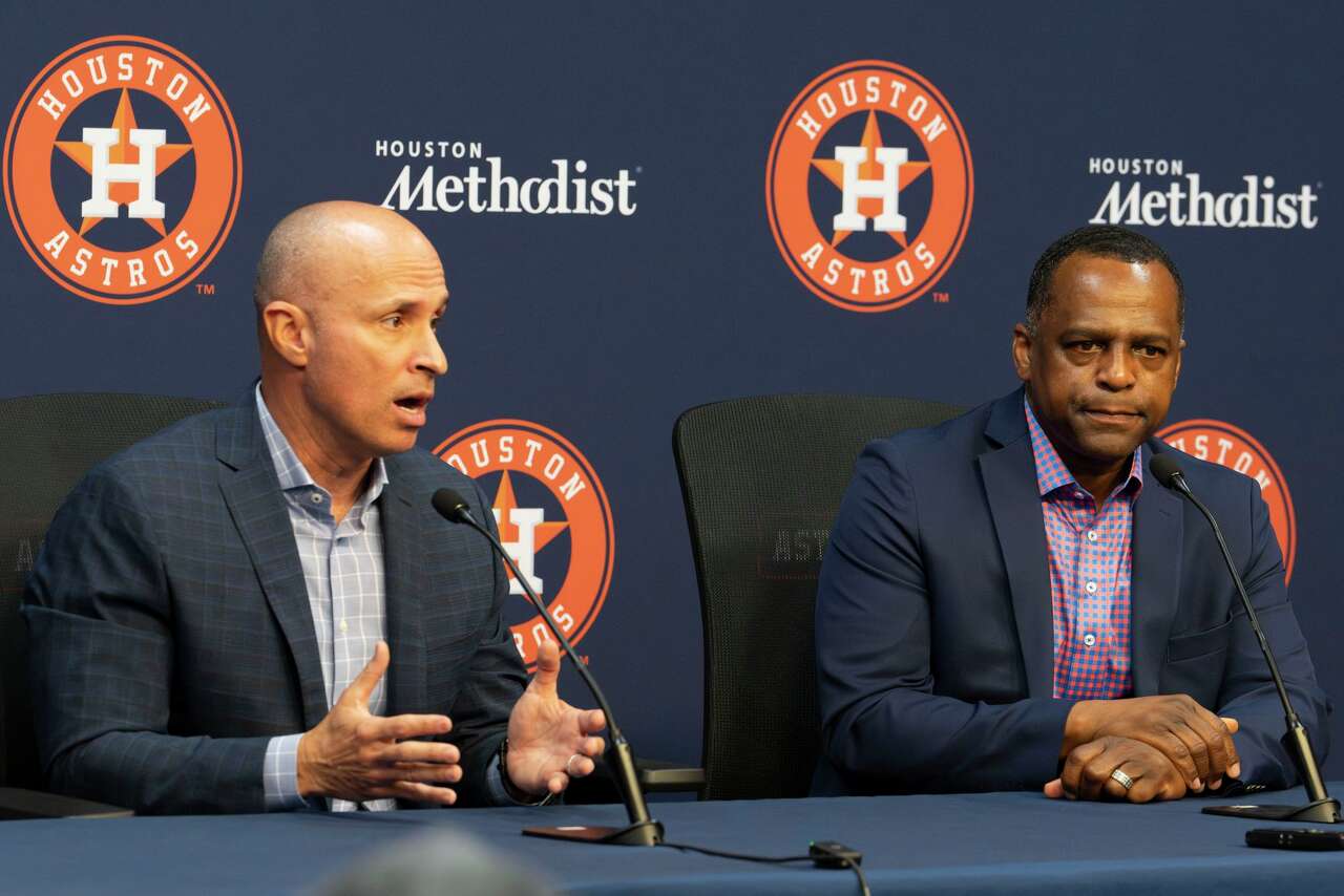 Astros GM Dana Brown and manager Joe Espada officially back for 2026