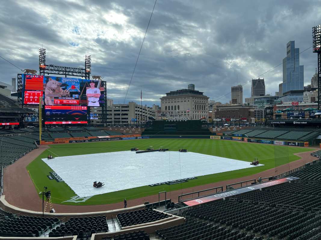 Tigers Make Announcement on Weather Delay for Game 3 Against Mariners