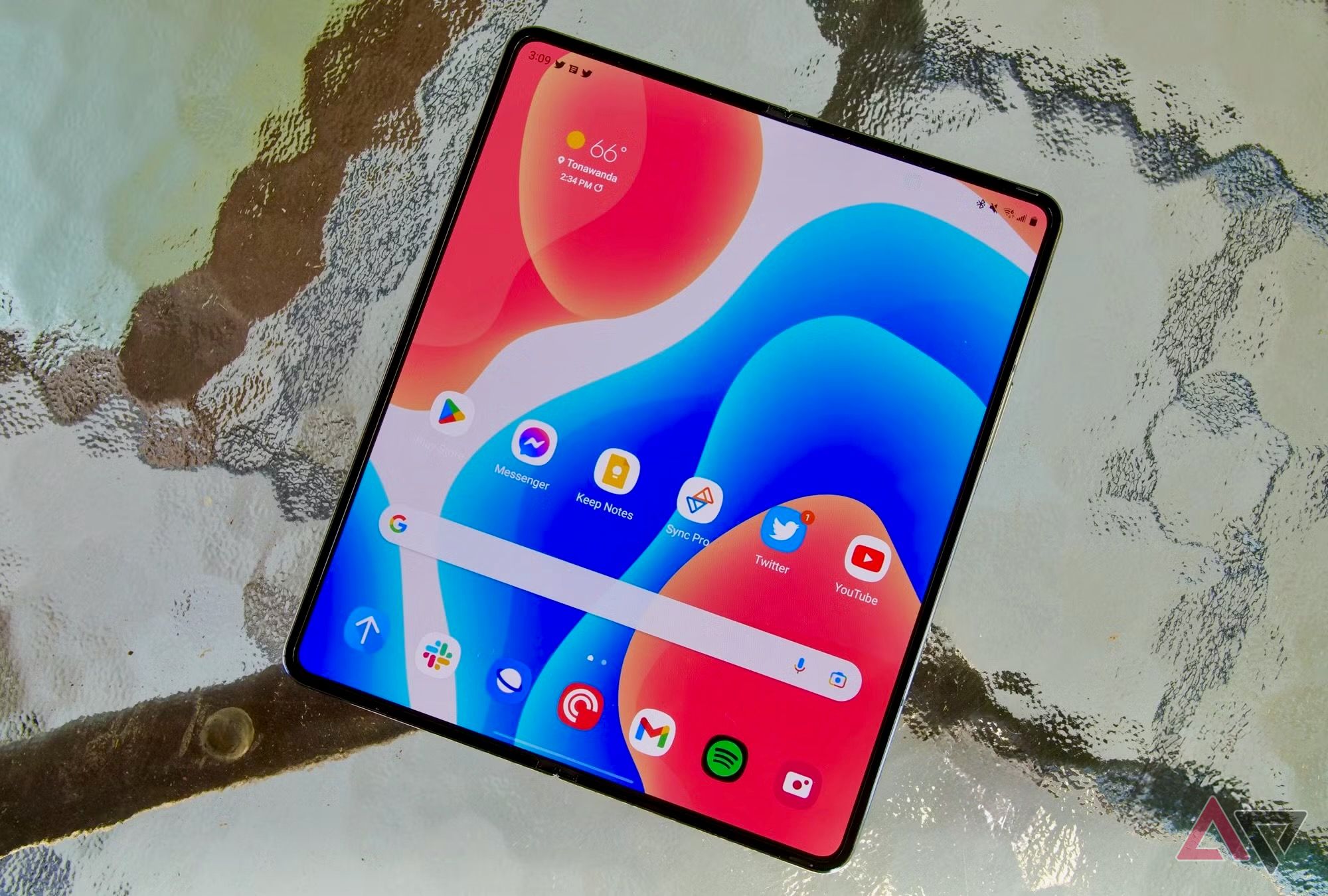 Samsung pushes stable One UI 8 for Galaxy Z Fold 4 and Flip 4