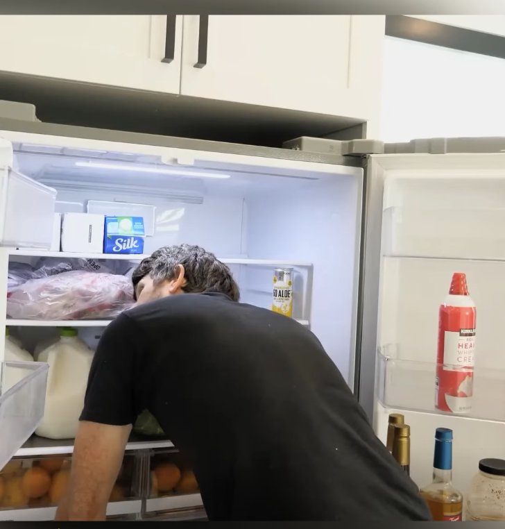 Does opening the refrigerator really cool the room?