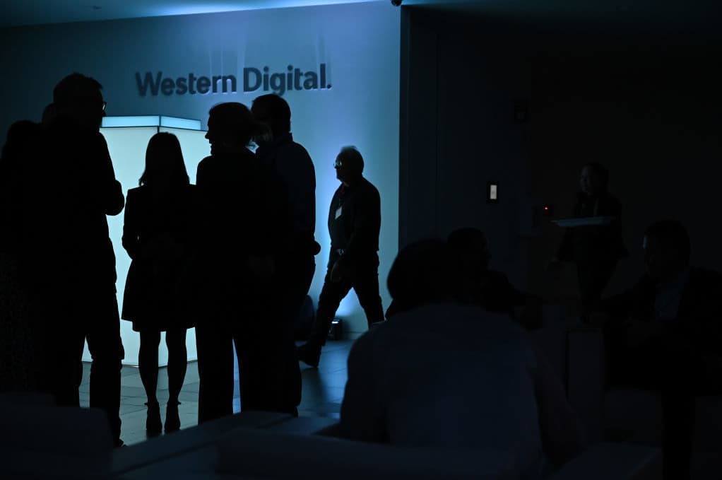 Western Digital Stock Rises After Earnings Beat. Why Profits Are Growing.