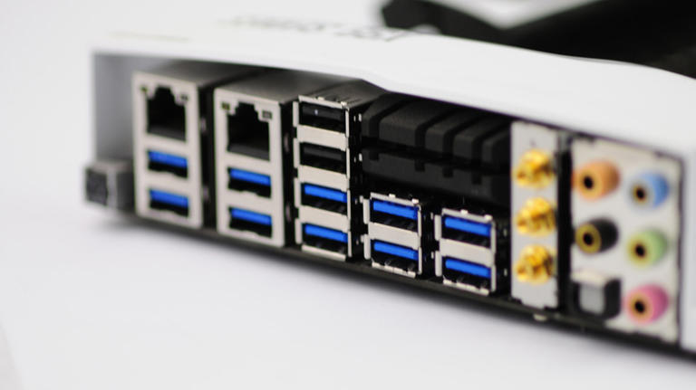 What Does It Mean When A USB Port Is Teal?