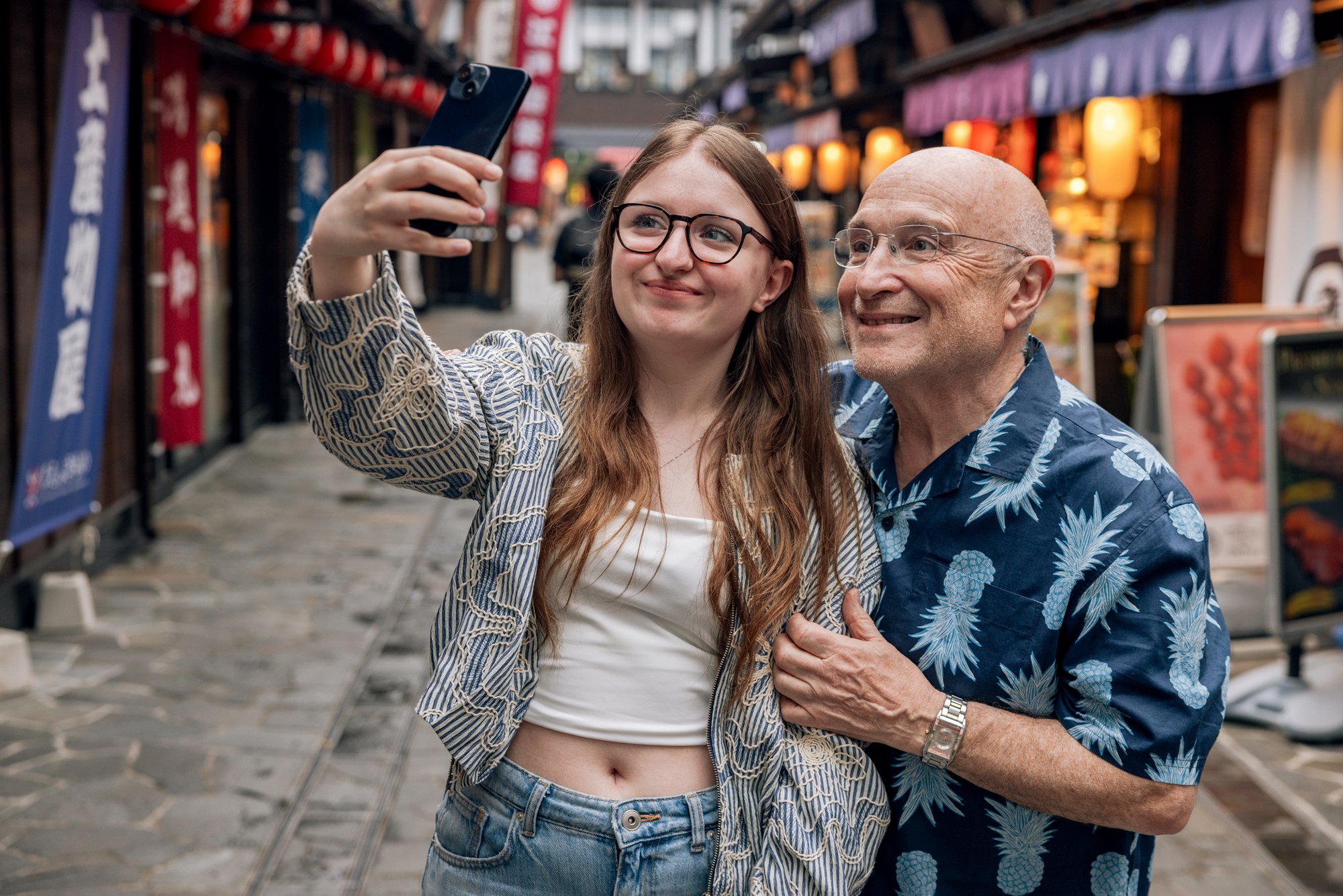 How does Channel 4's Worlds Apart work?