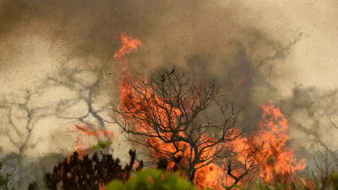 Phoenix Fire: Thick Smoke Fills Sky Over West Valley; Crews On A ...