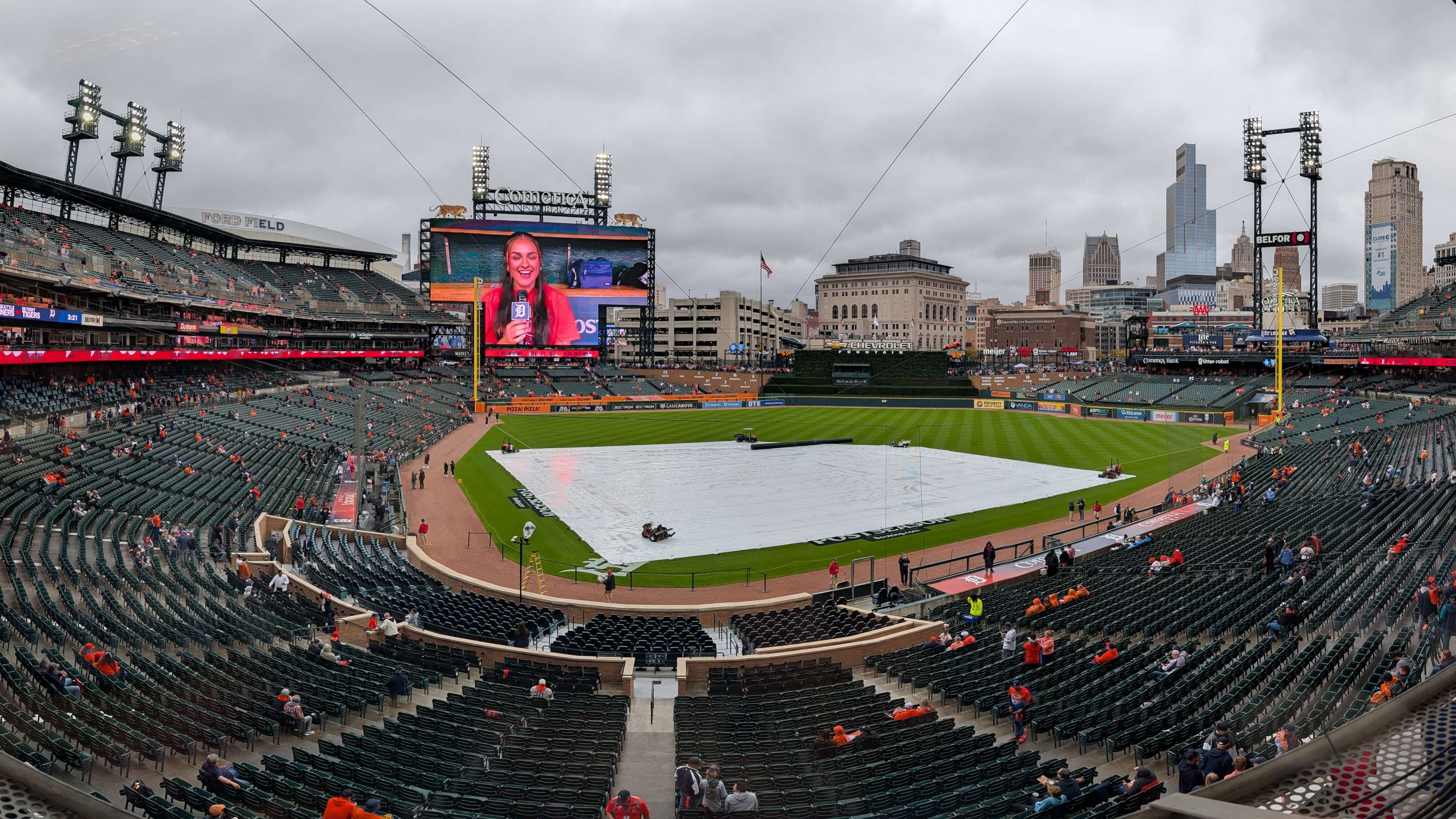 Detroit Tigers rain delay for Game 3 of ALDS: What’s outlook for tonight?