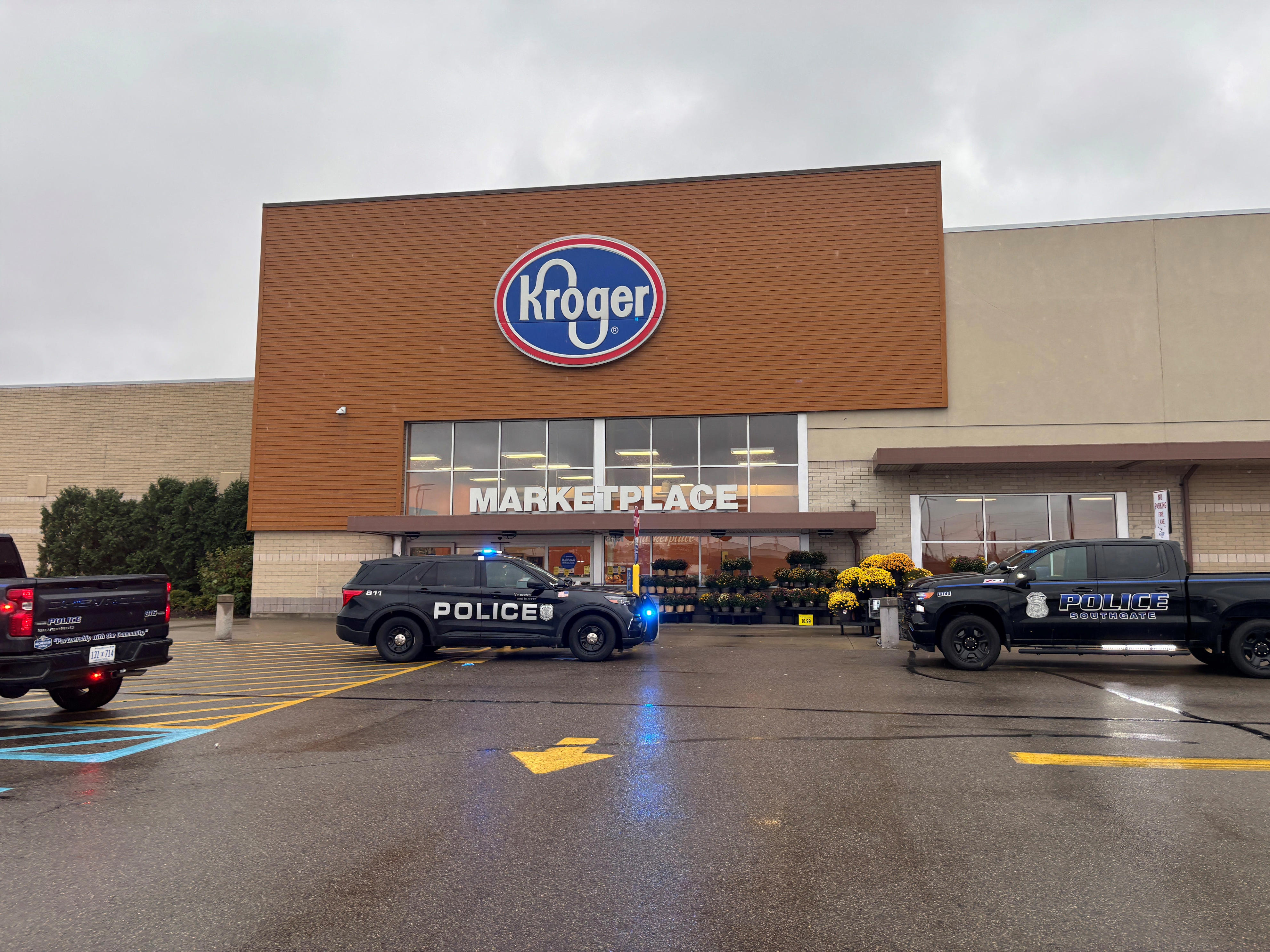 Kroger Southgate stabbing suspect faces carrying concealed weapon ...