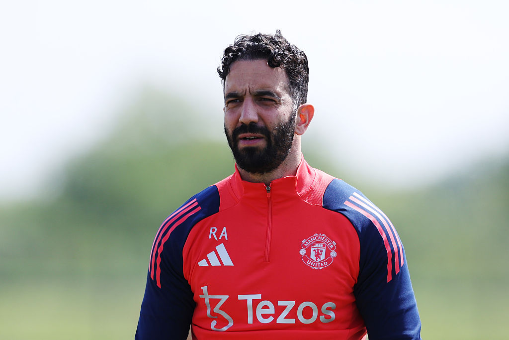 Man Utd casting eye over free agent goalkeeper