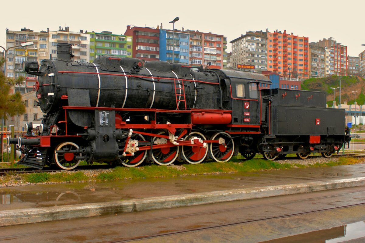 The Appeal of Lionel Model Trains: History and Value