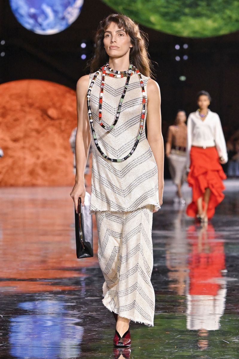 Pedro Pascal ‘tearing up’ as sister Lux shines at Paris Fashion Week ...